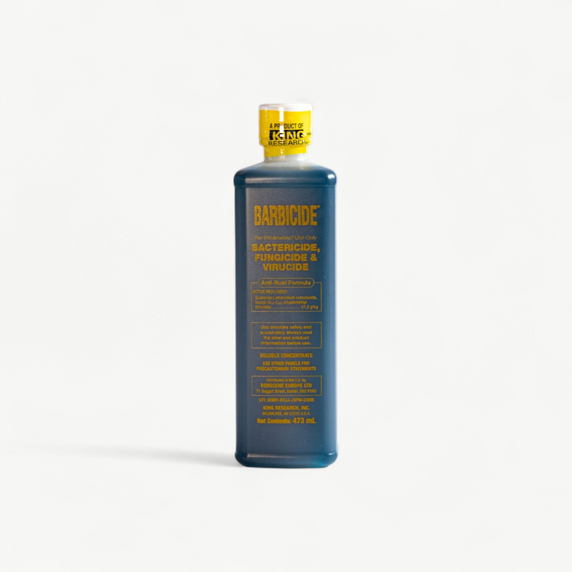 Barbicide 473 ml – Disinfectant Solution for Salon & Barber Tools ...